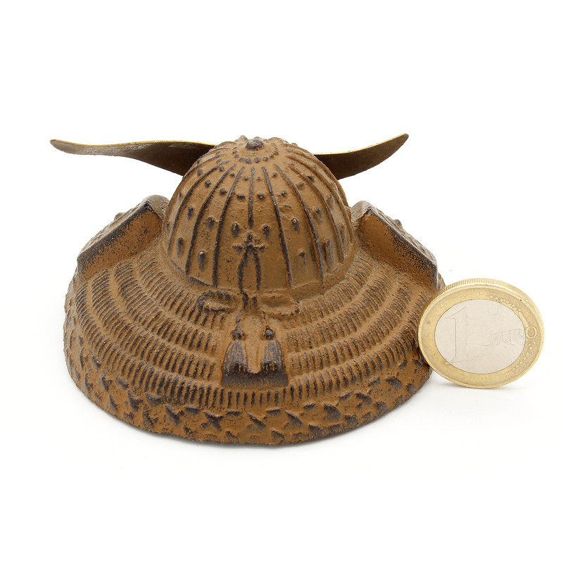 Old Japanese figure C8 samurai helmet